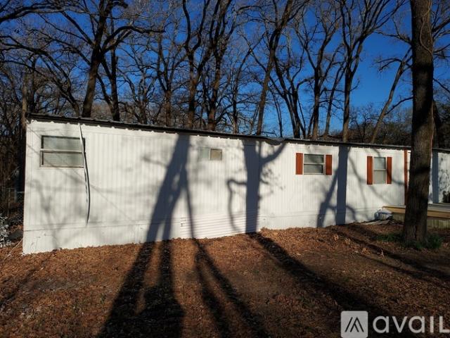 2 BR, 1 BA Apartment 193 Fernwood Dr, Mabank, TX 75156