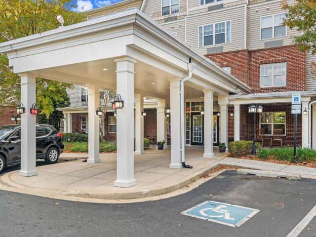 2 BR, 1 BA Apartment 1900 Grove Manor Dr Unit 217, Essex, MD 21221