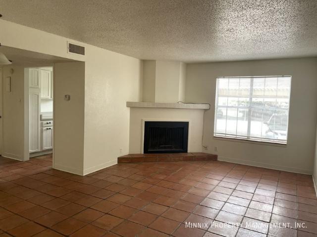 2 BR, 1 BA Apartment 1904 N. Midland Dr Midland, TX 79707