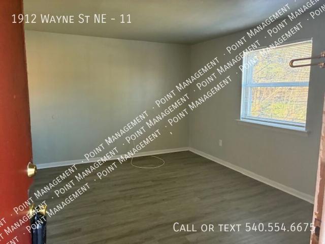 2 BR, 1 BA Apartment 1912 Wayne St NE, Roanoke, VA 24012