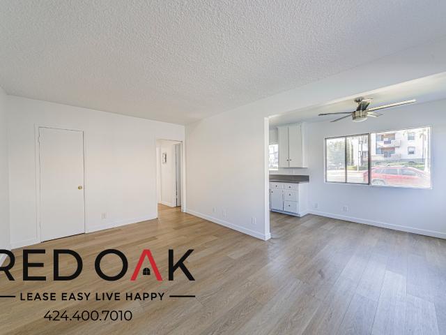 2 BR, 1 BA Apartment 19148 Sherman Way, Los Angeles, CA 91335