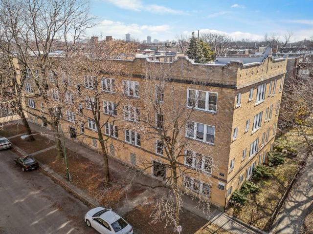 2 BR, 1 BA Apartment 1919 West Winona Street Unit 1925 1, Chicago, IL 60640