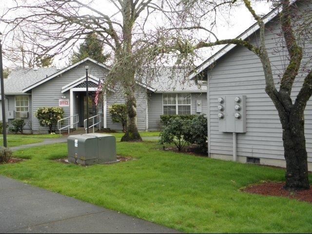 2 BR, 1 BA Apartment 1925 Northeast McDonald Lane, McMinnville, OR 97128