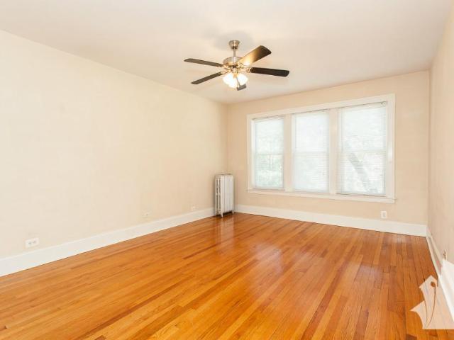 2 BR, 1 BA Apartment 1929 West Winona, Chicago, IL 60640