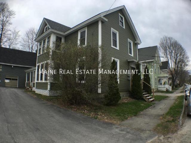 2 BR, 1 BA Apartment 192 Forest Ave, Bangor, ME 04401