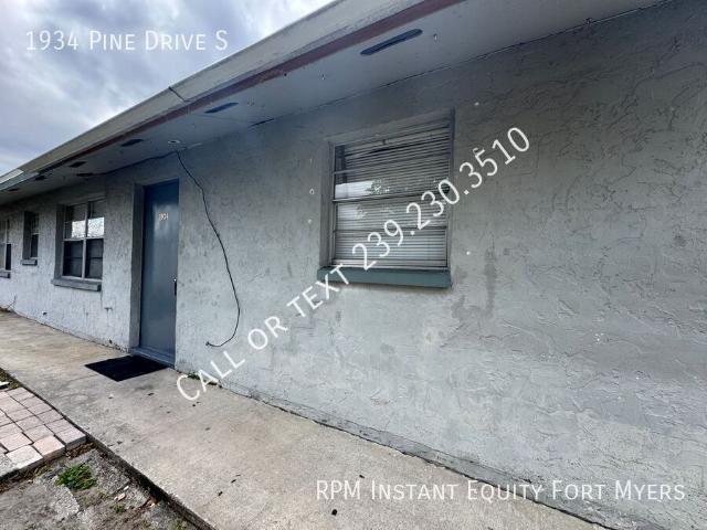 2 BR, 1 BA Apartment 1934 Pine Drive S, Fort Myers, FL 33907