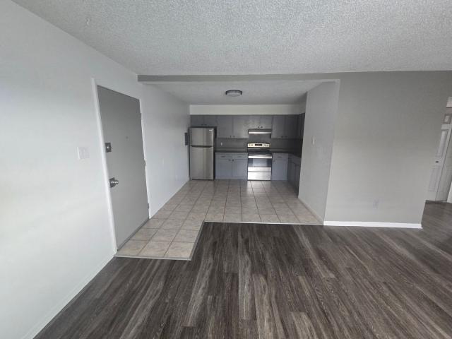 2 BR, 1 BA Apartment 1936 Vinewood Lane, Pueblo, CO 81005