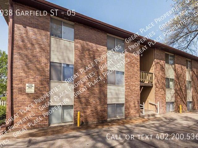 2 BR, 1 BA Apartment 1938 Garfield ST, Lincoln, NE 68502