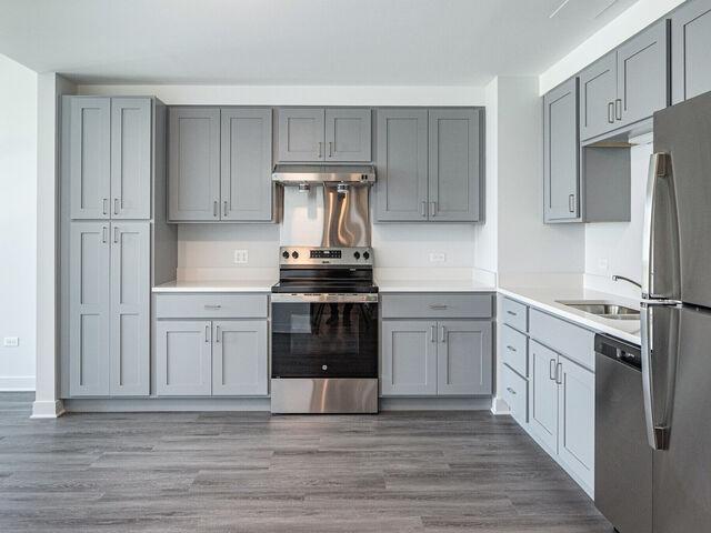 2 BR, 1 BA Apartment 1939 West Lake Street Unit 13 0128, Chicago, IL 60612