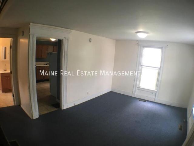 2 BR, 1 BA Apartment 197 Wilson St Brewer, ME 04412