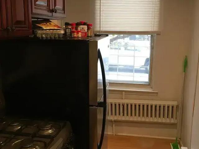 2 BR, 1 BA Apartment 1945 Poplar St, Philadelphia, PA 19130