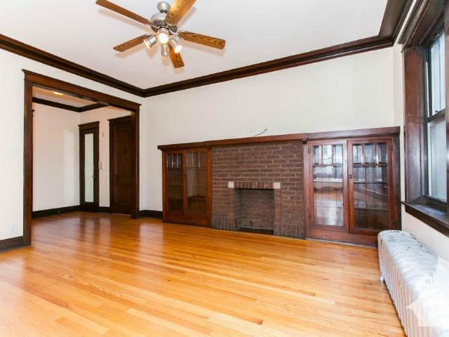 2 BR, 1 BA Apartment 1949 West Cuyler Avenue, Chicago, IL 60618