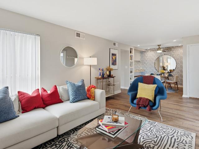 2 BR, 1 BA Apartment 1951 Oberlin Drive Unit D377102, Saint Louis, MO 63146