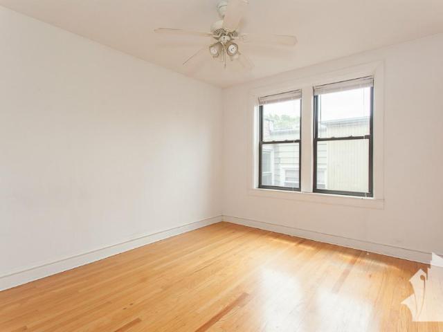 2 BR, 1 BA Apartment 1953 West Winnemac Avenue, Chicago, IL 60640