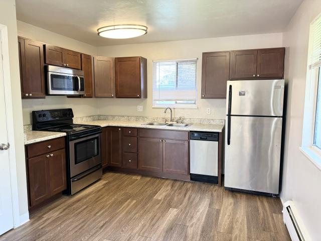 2 BR, 1 BA Apartment 1961 Upham St, Lakewood, CO 80214