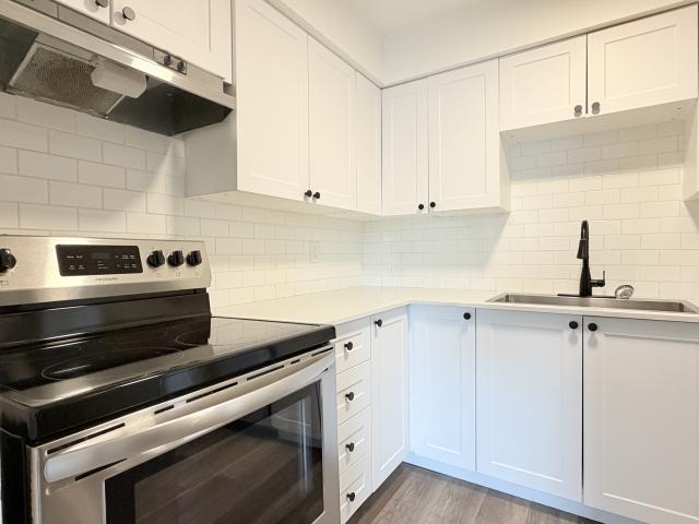 2 BR, 1 BA Apartment 1985 Westcott Rd, Windsor, ON N8W 4K5