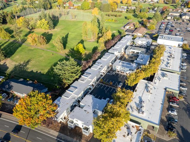 2 BR, 1 BA Apartment 1999 NE Division St Unit 20, Gresham, OR 97030