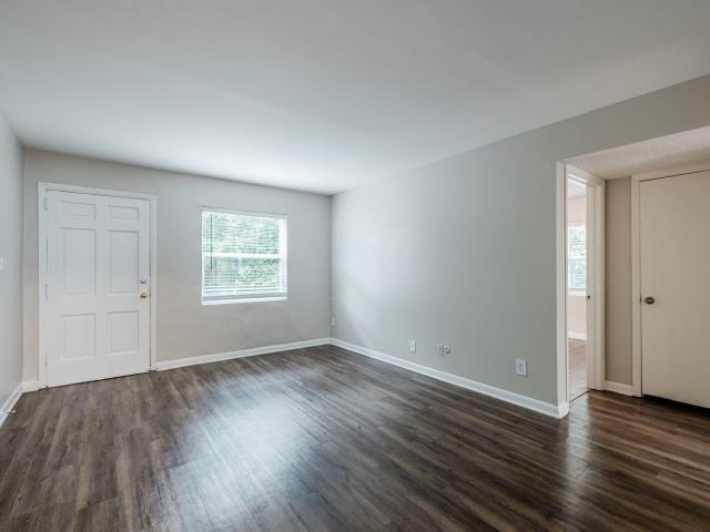 2 BR, 1 BA Apartment 1000 Collier Rd Unit 00 E8, Atlanta, GA 30318