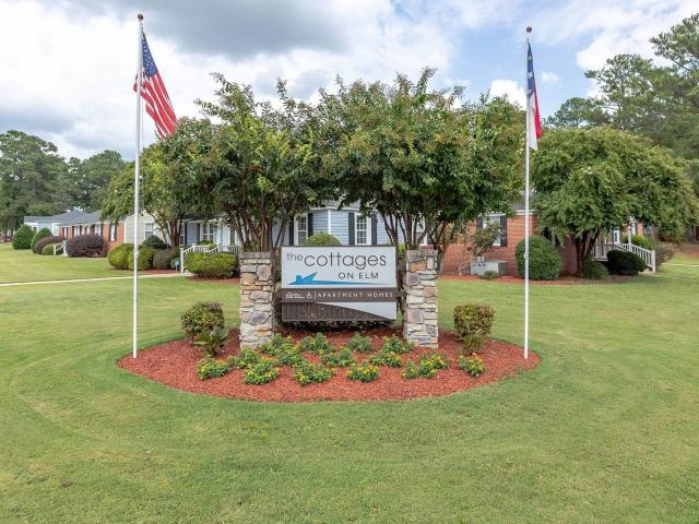 2 BR, 1 BA Apartment 1000A Elm Street Unit R2032B, Fayetteville, NC 28303