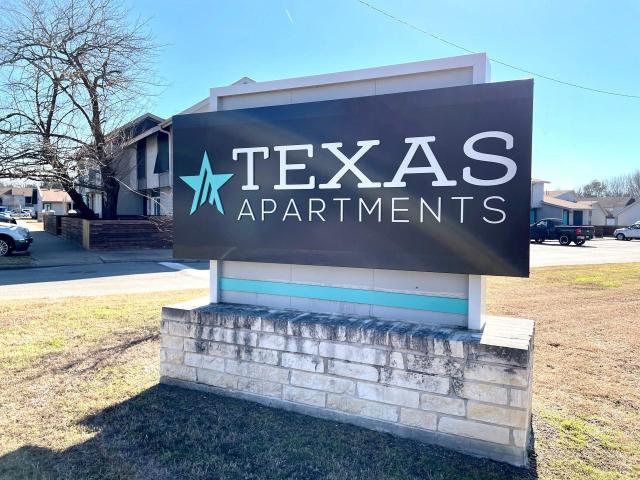 2 BR, 1 BA Apartment 1001 Mineral Wells St Unit 107, Terrell, TX 75160