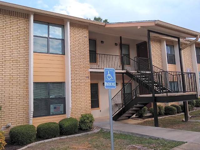 2 BR, 1 BA Apartment 1001 Pecan Valley, Marble Falls, TX 78654