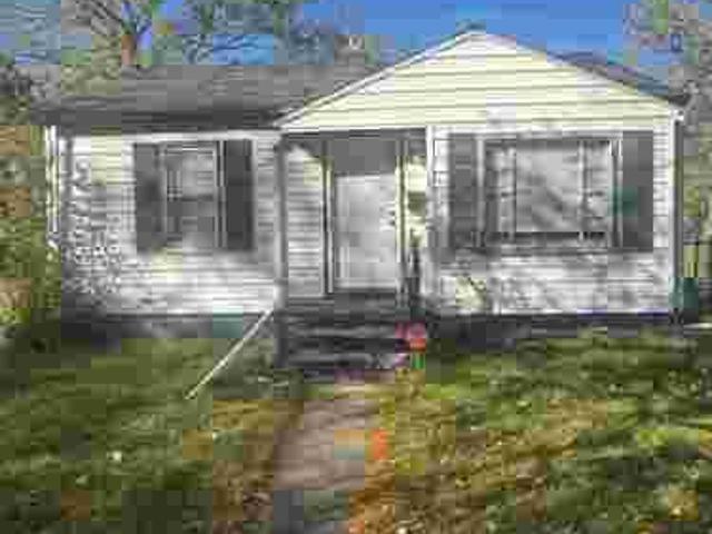 2 BR, 1 BA Apartment 1002 Pierson Rd, Flint, MI 48505