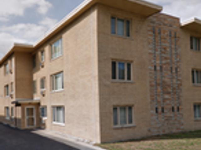 2 BR, 1 BA Apartment 10036 Pulaski Rd, Oak Lawn, IL 60453