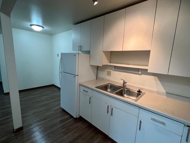2 BR, 1 BA Apartment 1005 Gilbert Rd Apt 9, Madison, WI 53711