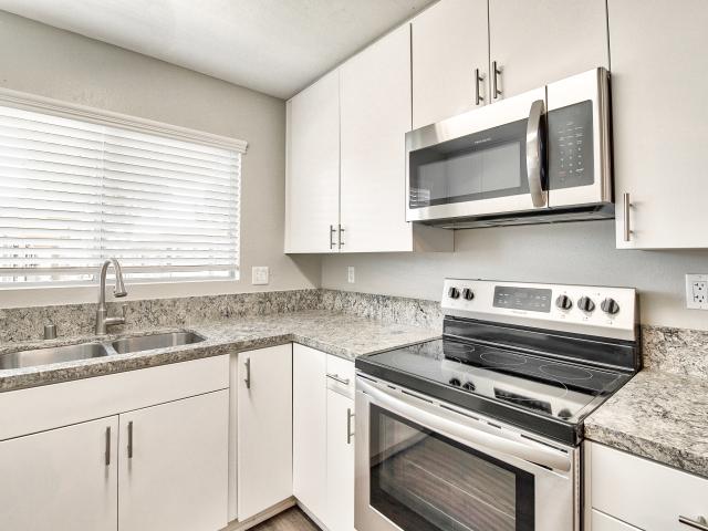 2 BR, 1 BA Apartment 1005 North Mollison Avenue Unit 22, El Cajon, CA 92021