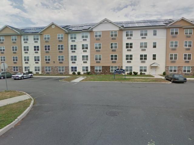 2 BR, 1 BA Apartment 100 Scales Plaza, Clifton, NJ 07013