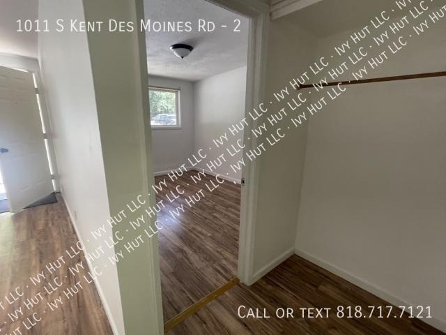 2 BR, 1 BA Apartment 1011 S Kent Des Moines Rd, Seattle, WA 98198