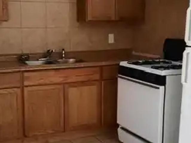 2 BR, 1 BA Apartment 1011 Vine St, Weatherford, TX 76086