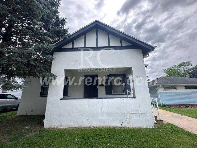 2 BR, 1 BA Apartment 1017 Gilbert, Danville, IL 61832