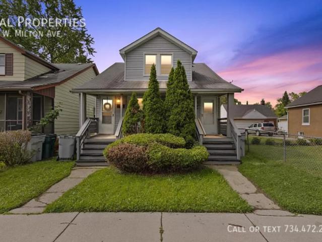2 BR, 1 BA Apartment 101 W. Milton Ave Hazel Park, MI 48030