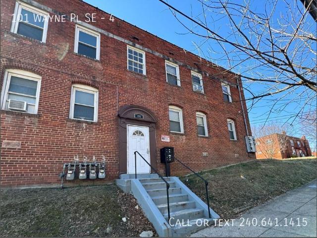 2 BR, 1 BA Apartment 101 Wayne Pl SE, Washington, DC 20032