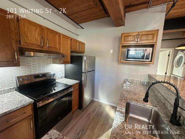 2 BR, 1 BA Apartment 101 Whiting St, Winsted, CT 06098