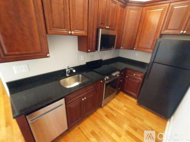 2 BR, 1 BA Apartment 101 Morse St, Unit 202, Watertown, MA 02472