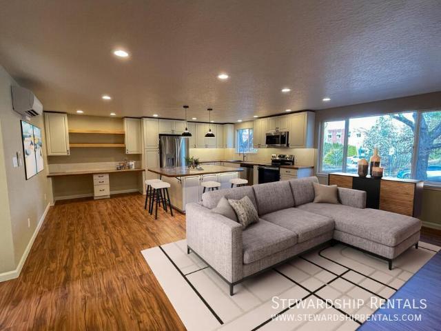 2 BR, 1 BA Apartment 1020 E 18th Ave Eugene, OR 97403