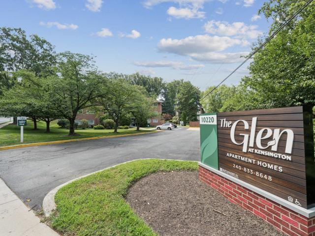 2 BR, 1 BA Apartment 10220 Frederick Ave Unit 303, Kensington, MD 20895