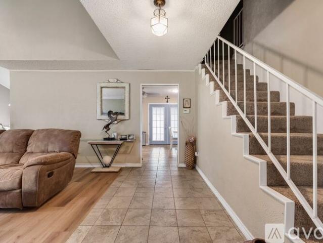 2 BR, 1 BA Apartment 1022 Melissa Lane, Unit 2, Garland, TX 75040