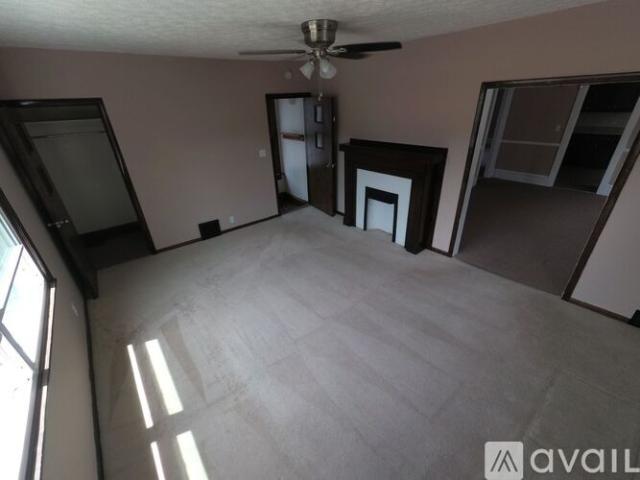 2 BR, 1 BA Apartment 1026 West 30th Street Unit 2, Erie, PA 16508