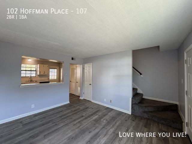 2 BR, 1 BA Apartment 102 Hoffman Place, Madison, TN 37115
