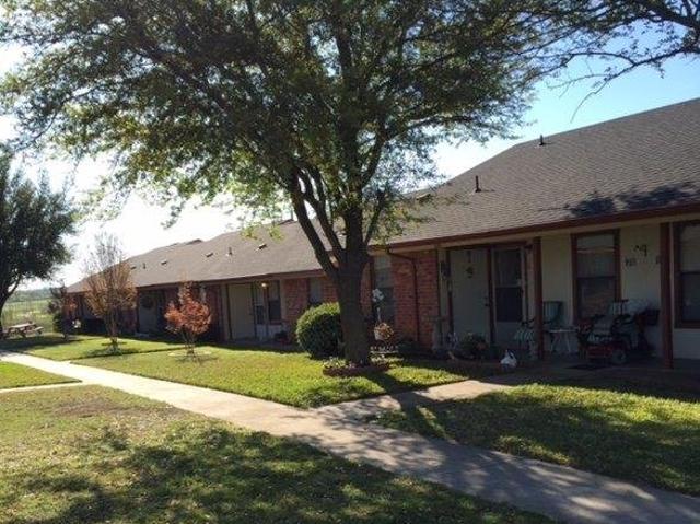 2 BR, 1 BA Apartment 1031 Old Bynum Road, Hillsboro, TX 76645
