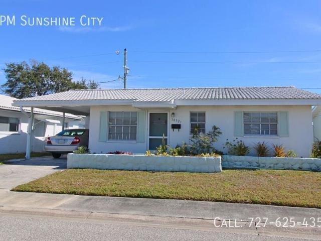2 BR, 1 BA Apartment 10321 Larchmont Pl N, Pinellas Park, FL 33782