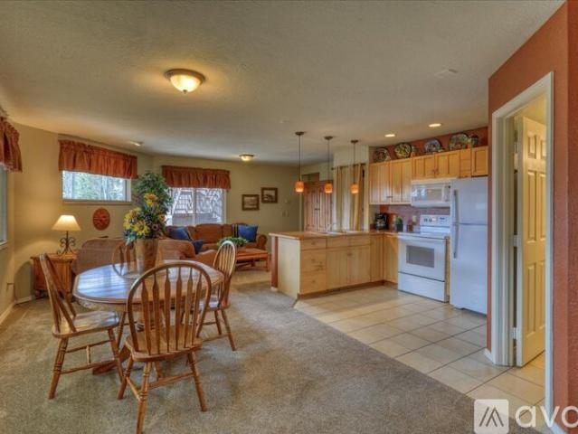 2 BR, 1 BA Apartment 1034 Hills Circle, Unit Aspen, Pagosa Springs, CO 81147