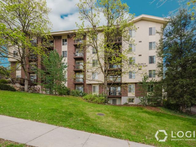 2 BR, 1 BA Apartment 1044 East 400 South, Salt Lake City, UT 84102