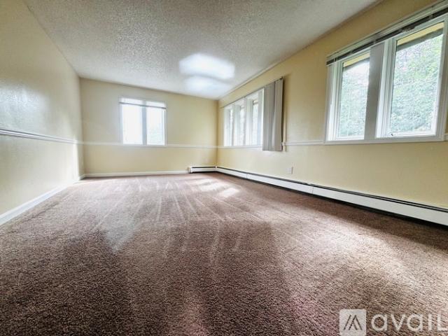 2 BR, 1 BA Apartment 104 B Street, Unit #24, Fairbanks, AK 99701