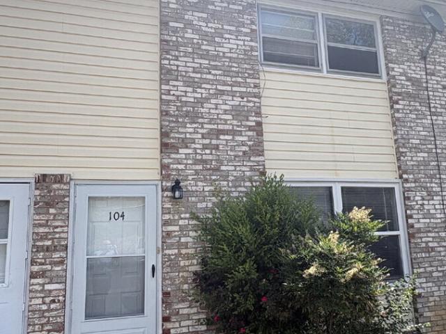 2 BR, 1 BA Apartment 104 Clinton St, Harrisonburg, VA 22802