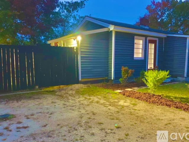 2 BR, 1 BA Apartment 104 Duke St, Roanoke Rapids, NC 27807