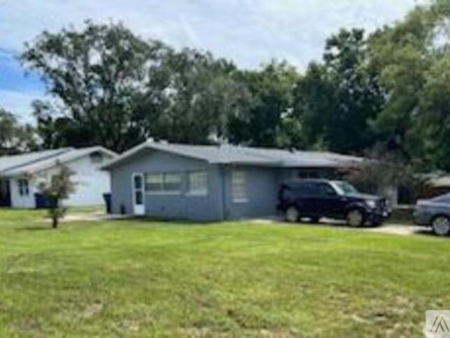 2 BR, 1 BA Apartment 104 East Pearl Street, Minneola, FL 34715